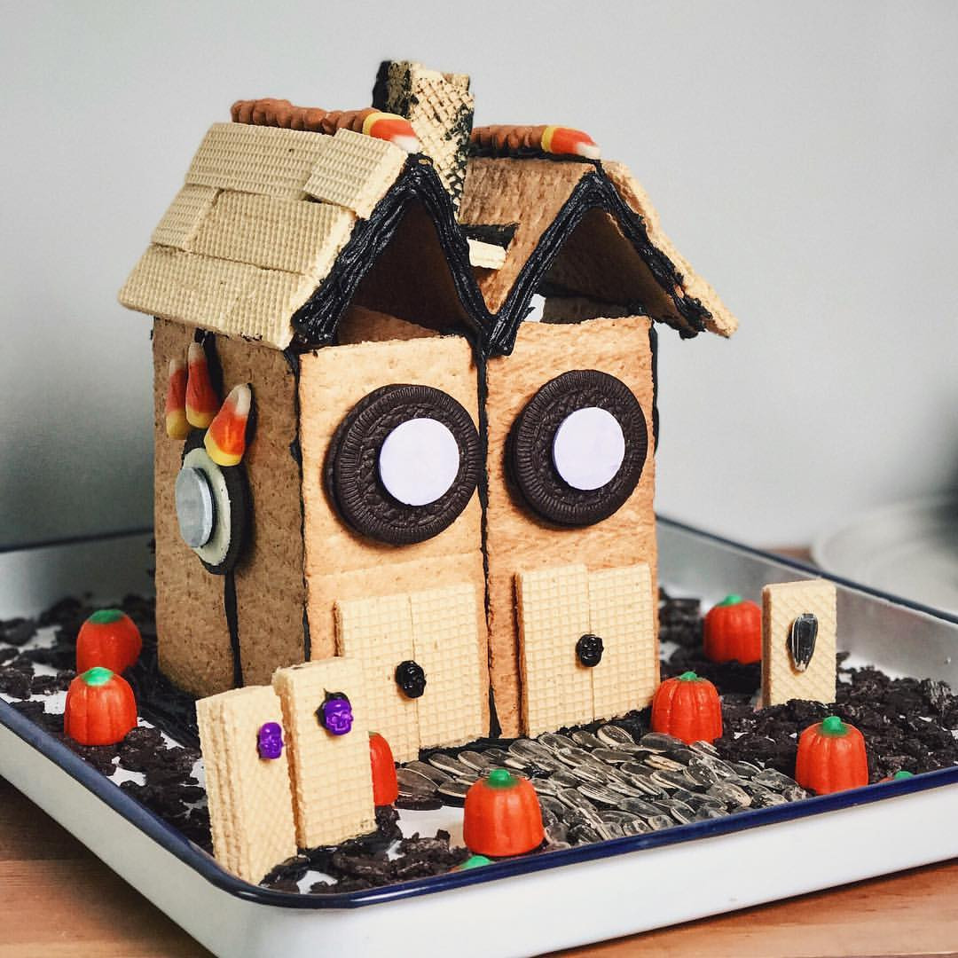 Haunted Gingerbread House by CBTV Live - Creativebug