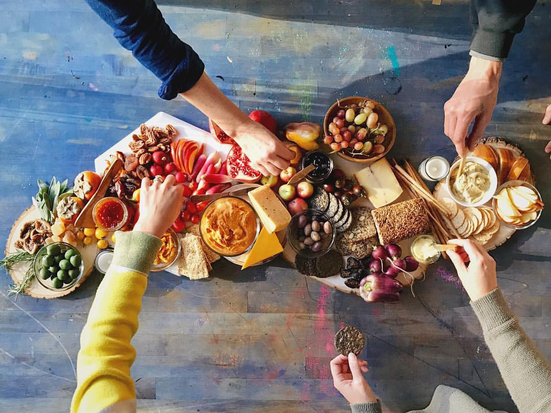 Chromatic Tablescape by CBTV Live - Creativebug