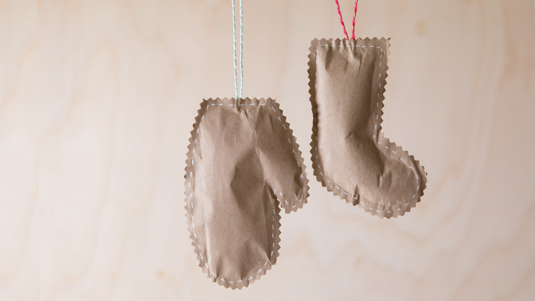 Daily Ornament Challenge: 25 Crafts to Trim Your Tree by Creativebug ...