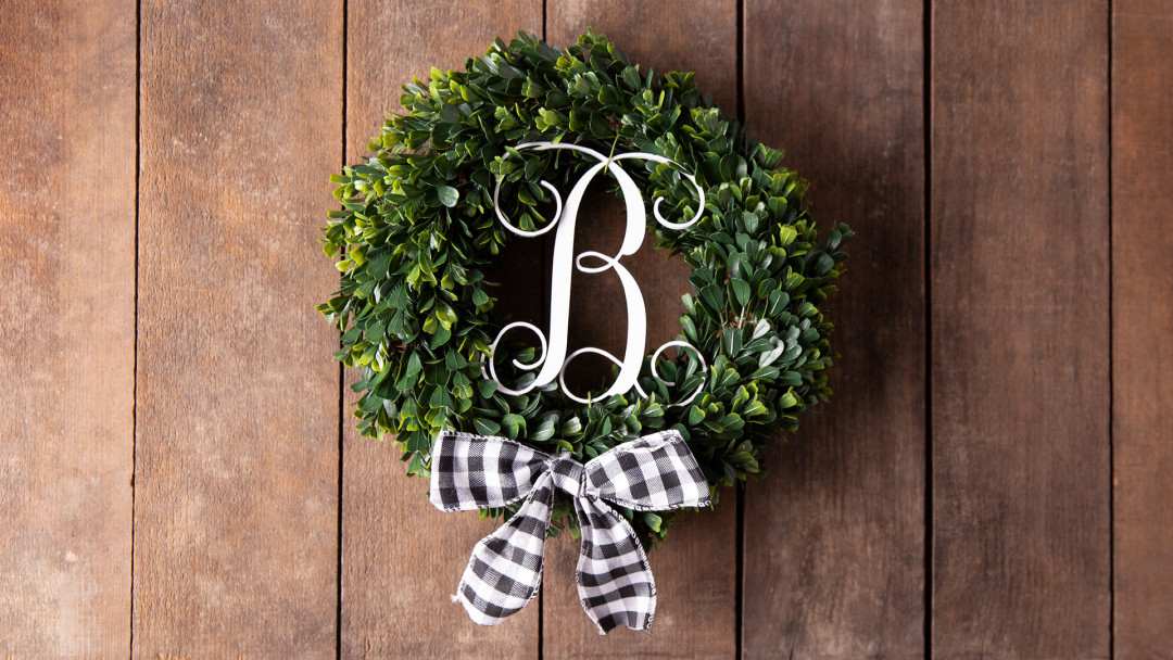 Glowforge Projects: Monogrammed Wreath by Lauren Marcinek - Creativebug