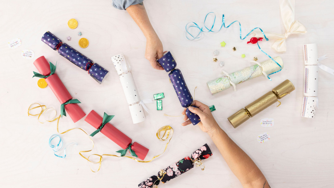 Make Prize-Filled Party Crackers by Cobrina - Creativebug