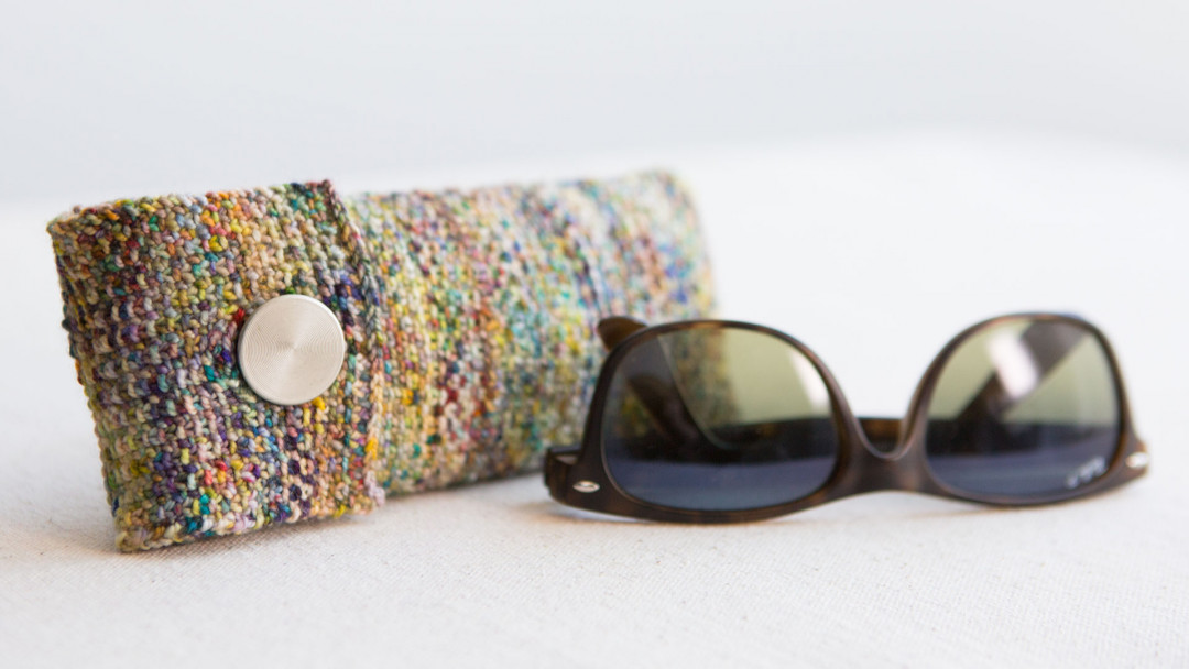 Knit a Linen Stitch Glasses Case by Wendy Bernard - Creativebug